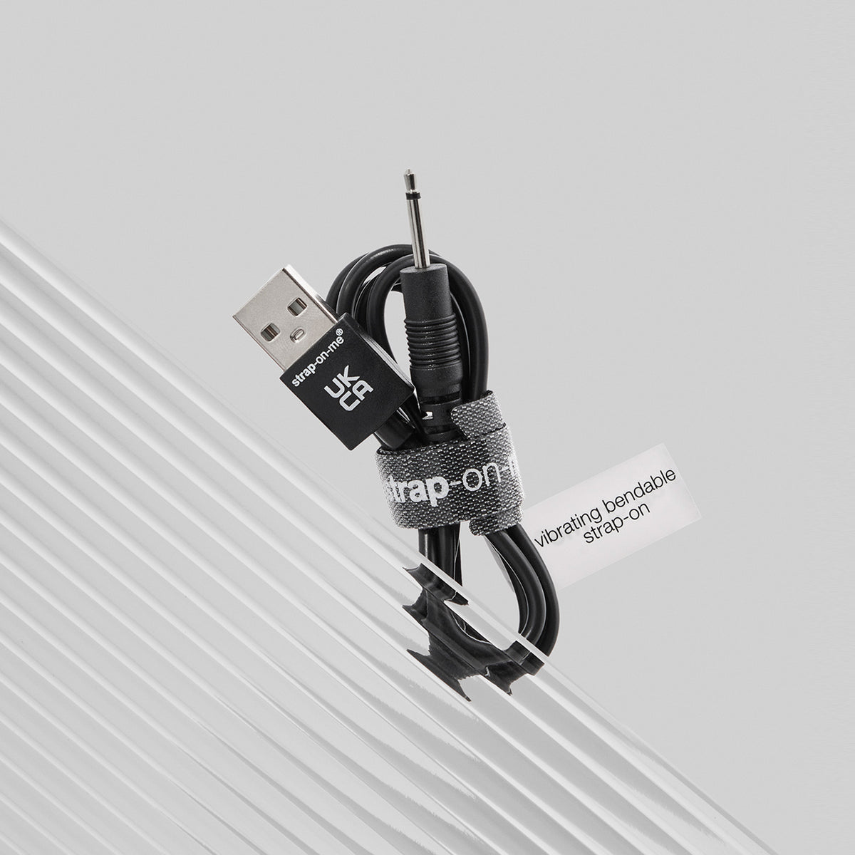 Chargeur USB - Strap-on vibrant 3 moteurs - Strap-on-me® – strap-on-me®